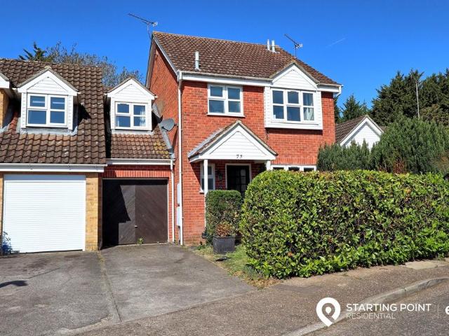 4 bedroom link detached house for sale