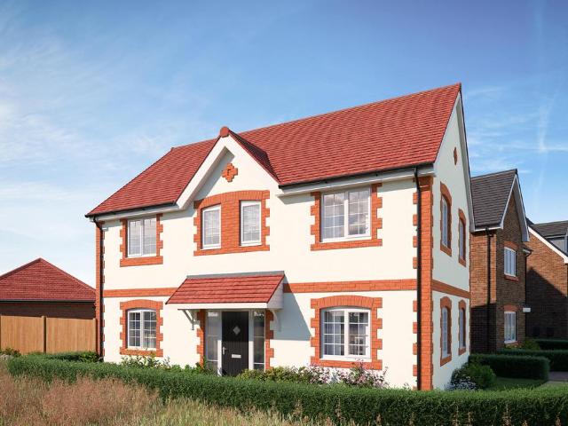 4 bedroom link detached house for sale