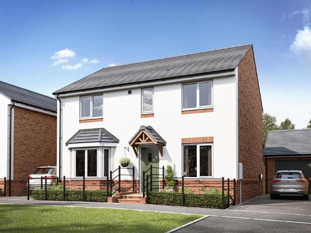 4 bedroom link detached house for sale