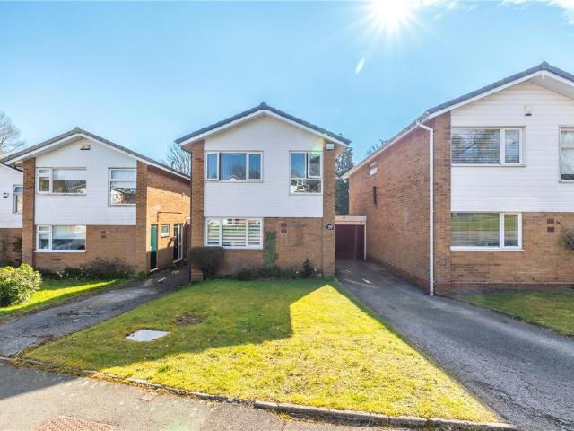 4 bedroom link detached house for sale
