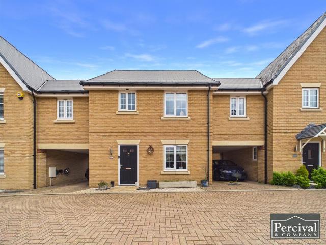 4 bedroom link detached house for sale