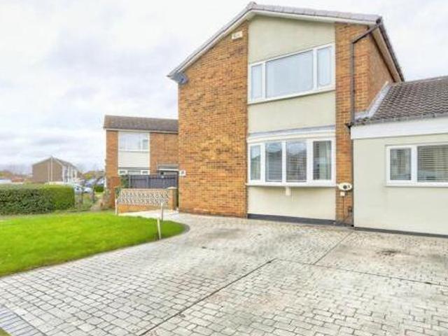4 Bedroom Link Detached House For Sale In Thornaby