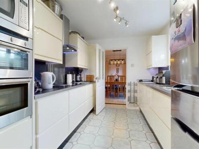 4 bedroom link detached house for sale in The Boundary, Oldbrook, Milton Keynes, MK6