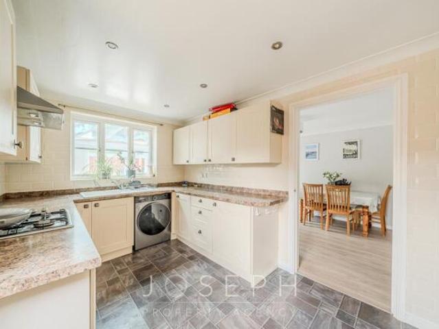 4 bedroom link detached house for sale in Tortoiseshell Close, Pinewood, IP8