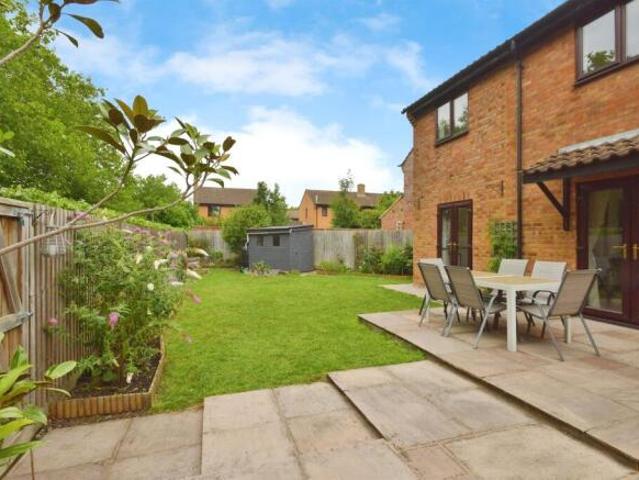4 bedroom link detached house for sale in Trueman Place, Oldbrook, MILTON KEYNES, MK6