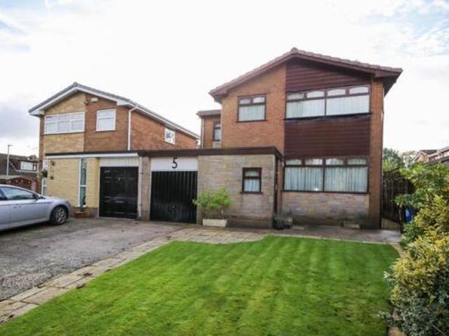 4 Bedroom Link Detached House For Sale In Wigan, Lancashire