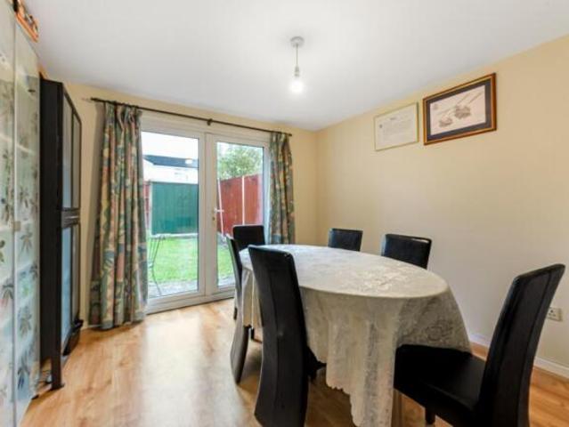 4 bedroom end of terrace house for sale in Basingstoke, Hampshire, RG21