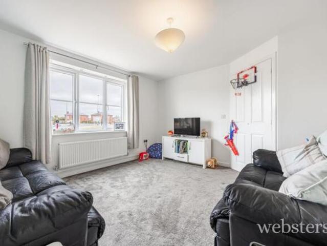 4 bedroom link detached house for sale in Bourges Court, Sprowston, NR7