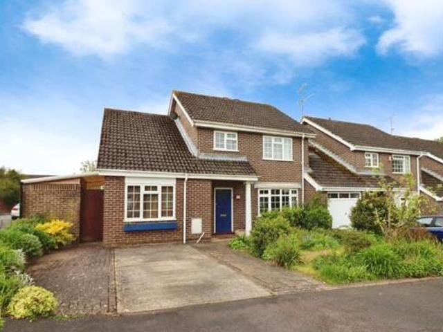 4 Bedroom Link Detached House For Sale In Bristol, Gloucestershire