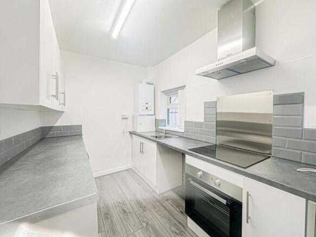 4 bedroom link detached house for sale in Chester Road, Anfield, L6