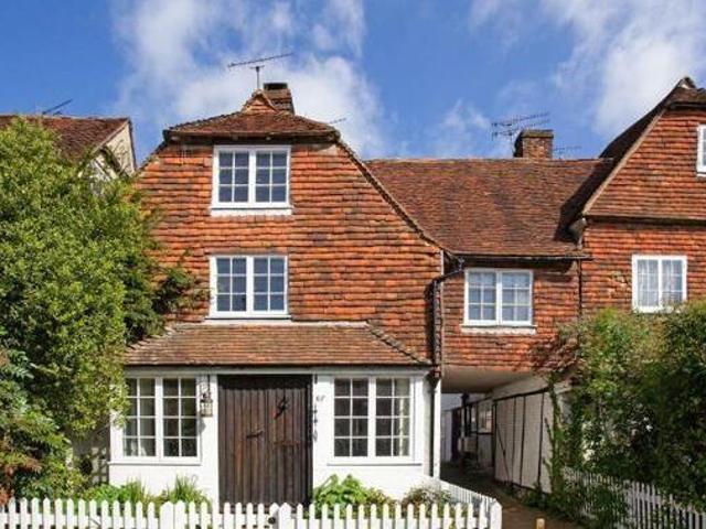 4 Bedroom Link Detached House For Sale In Cranbrook, Kent