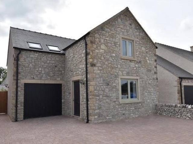 4 bedroom link detached house for sale in Dairy Close Peakland Grange Hartington SK17