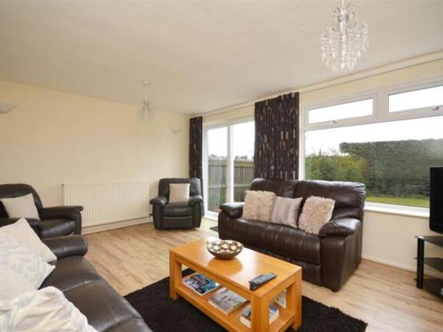 4 bedroom link detached house for sale in Dakota Drive, Whitchurch, Bristol, BS14