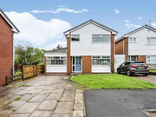 4 Bedroom Link Detached House For Sale In Eccleston, St. Helens