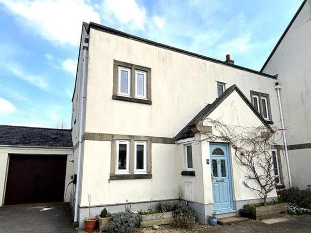 4 Bedroom Link Detached House For Sale In Hallatrow, Bristol