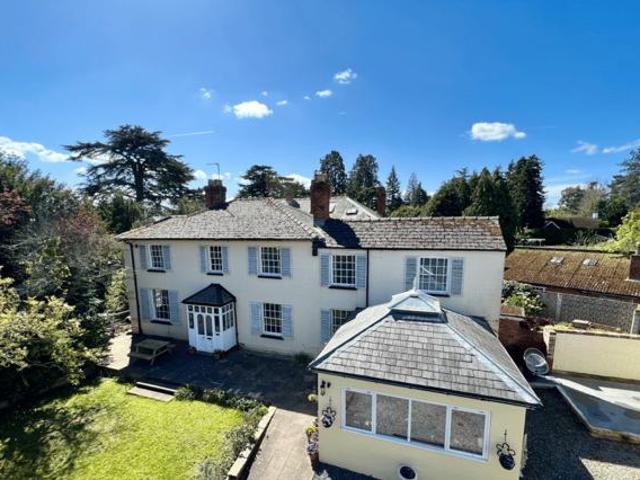 4 Bedroom Link Detached House For Sale In Hereford