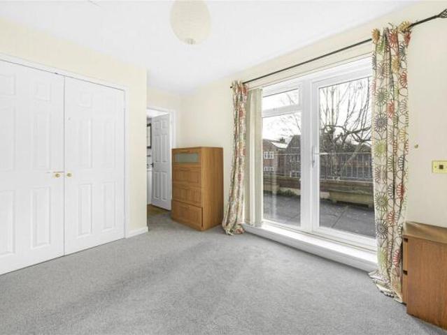 4 bedroom link detached house for sale in Heyford Hill Lane, Sandford on Thames, OX4