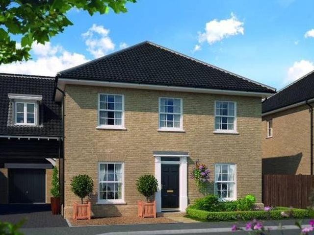 4 bedroom link detached house for sale in Hill Farm Road Halesworth IP19 IP19