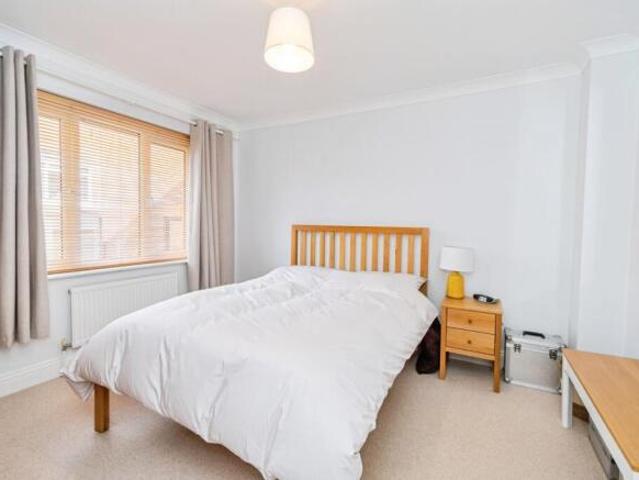 4 bedroom link detached house for sale in Hill Farm Road, Southampton, Hampshire, SO15