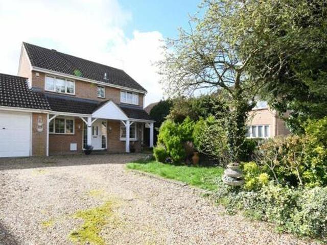 4 Bedroom Link Detached House For Sale In Kempston, Bedford