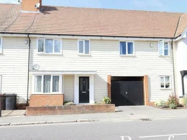 4 bedroom link detached house for sale in Main Road Great Leighs CM3