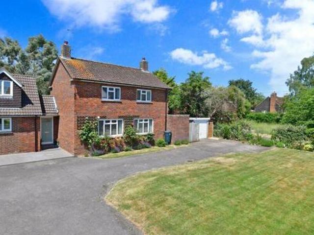 4 Bedroom Link Detached House For Sale In Marden, Tonbridge