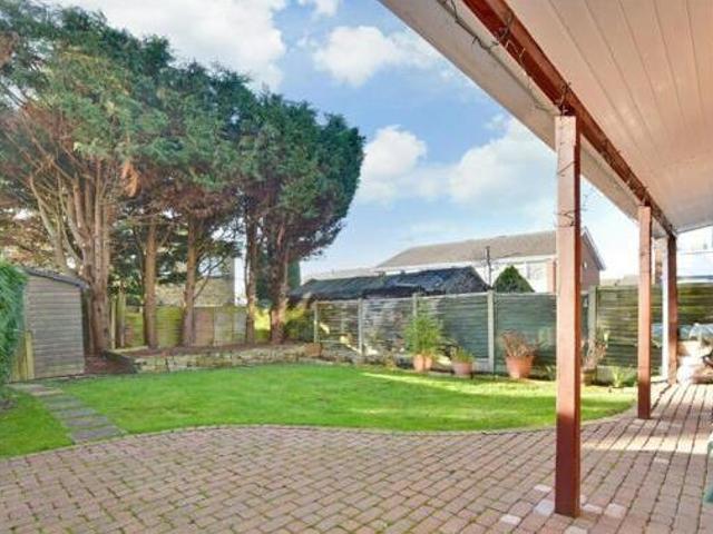 4 Bedroom Link Detached House For Sale In North Weald, Epping