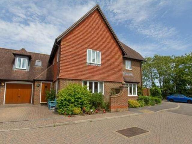 4 Bedroom Link Detached House For Sale In Ringmer