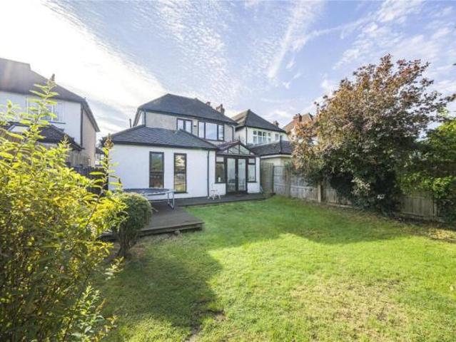 4 bedroom link detached house for sale in Romney Road, New Malden, KT3