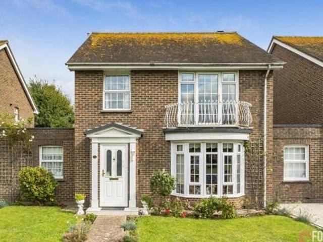 4 Bedroom Link Detached House For Sale In Southwick