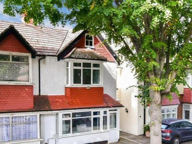 4 Bedroom Link Detached House For Sale In Sutton