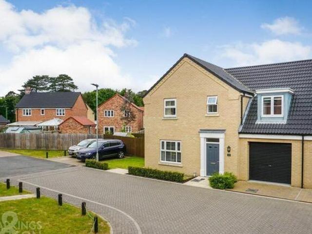 4 Bedroom Link Detached House For Rent In Little Plumstead