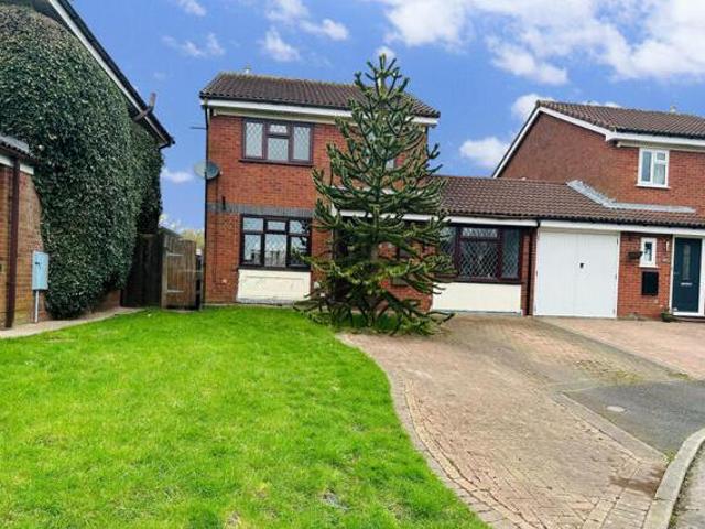 4 Bedroom Link Detached House For Rent In Longridge