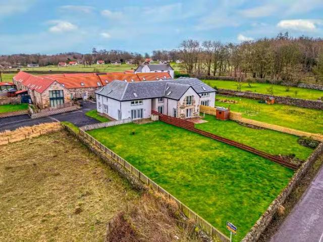 4 bedroom link detached house for rent in Steading View, KY9