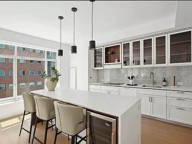 4 bedroom luxury Flat for rent in 115 East 55th Street, New York