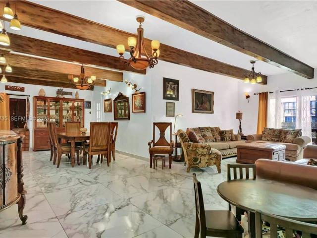 4 bedroom luxury Flat for sale in North Miami Beach, United States