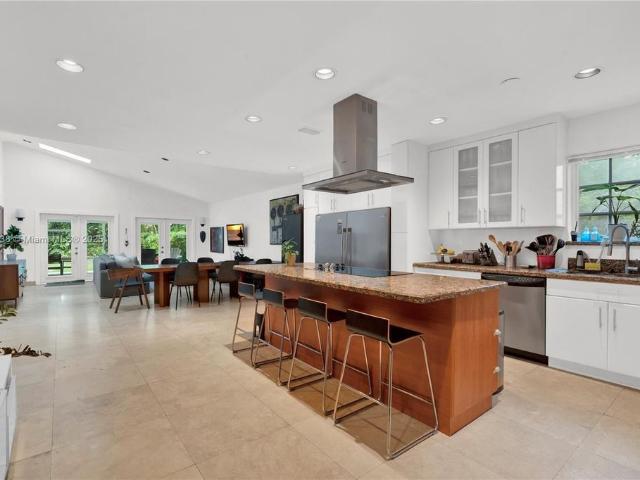 4 bedroom luxury House for sale in Miami, Florida