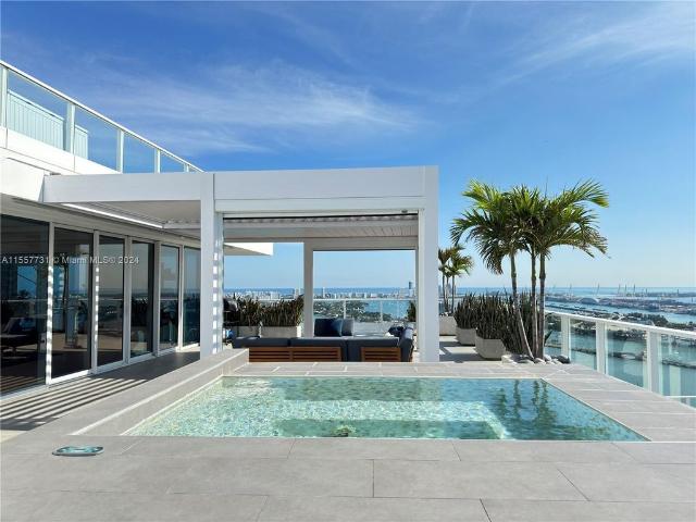 4 bedroom luxury House for sale in Miami, Florida