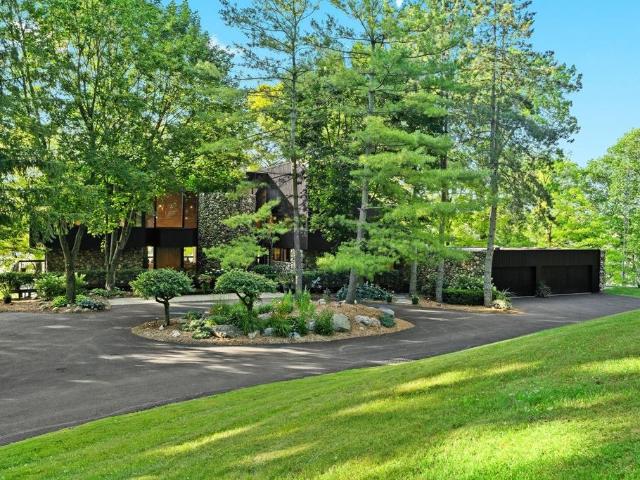 4 bedroom luxury House for sale in Chilson, Michigan