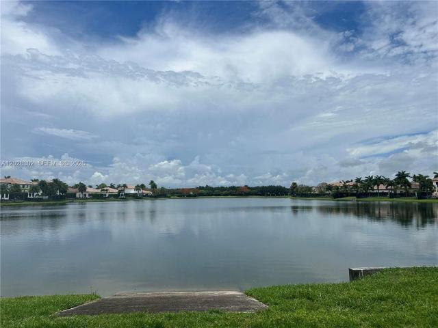 4 bedroom luxury Townhouse for sale in Cooper City, Florida