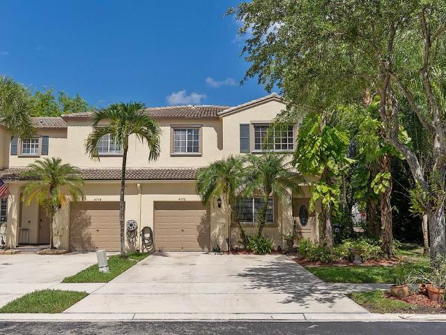4 bedroom luxury Townhouse for sale in Coconut Creek, Florida