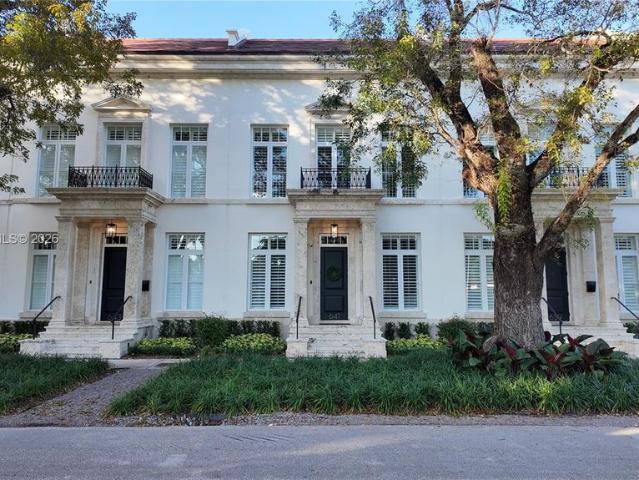 4 bedroom luxury Townhouse for sale in Coral Gables, United States