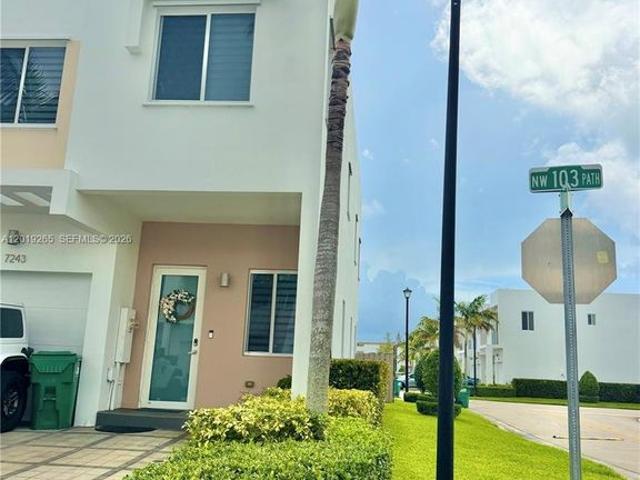 4 bedroom luxury Townhouse for sale in Doral, United States