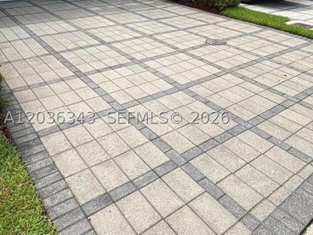 4 bedroom luxury Townhouse for sale in Doral, Florida