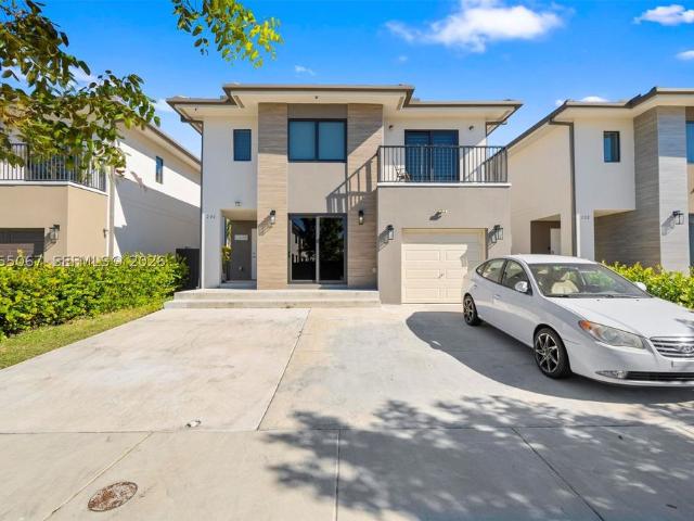 4 bedroom luxury Townhouse for sale in Florida City, Florida