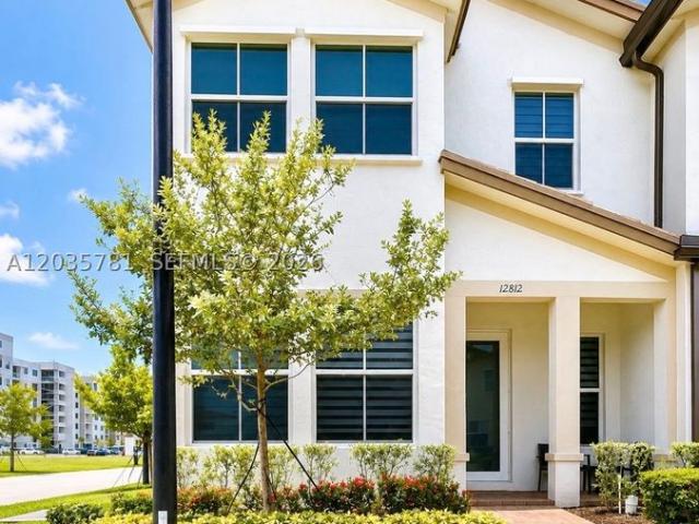 4 bedroom luxury Townhouse for sale in Homestead, United States