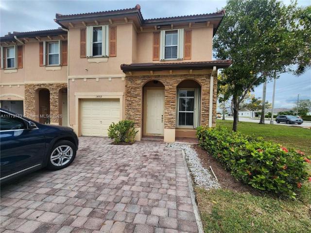 4 bedroom luxury Townhouse for sale in Miami Terrace Mobile Home, United States