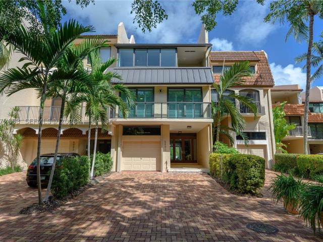 4 bedroom luxury Townhouse for sale in Palmetto Bay, United States