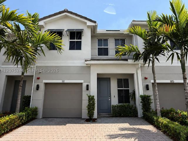 4 bedroom luxury Townhouse for sale in Pembroke Pines, Florida