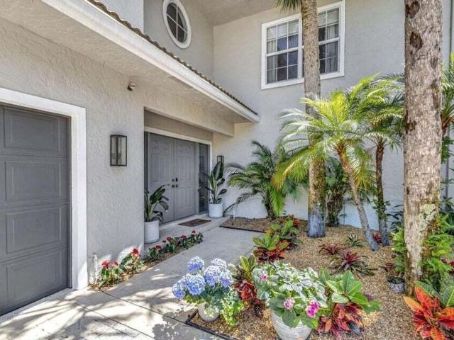 4 bedroom luxury Townhouse for rent in Wellington, Florida